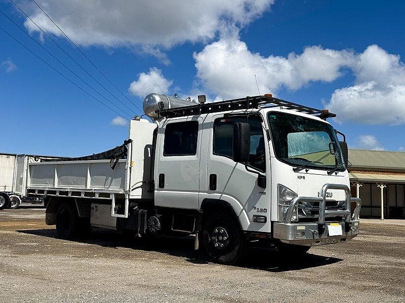 2017 Isuzu Npr 75/190 Crew Cab Tipper FINANCE READY » Rob Sinclair ...