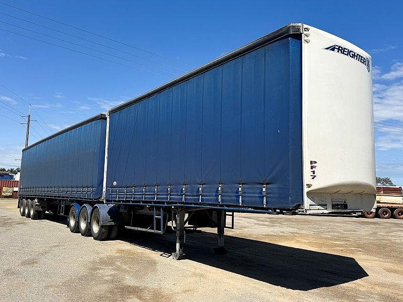 2021 Maxitrans St3 Flat Deck B-Double Curtain Side Combination » Rob ...